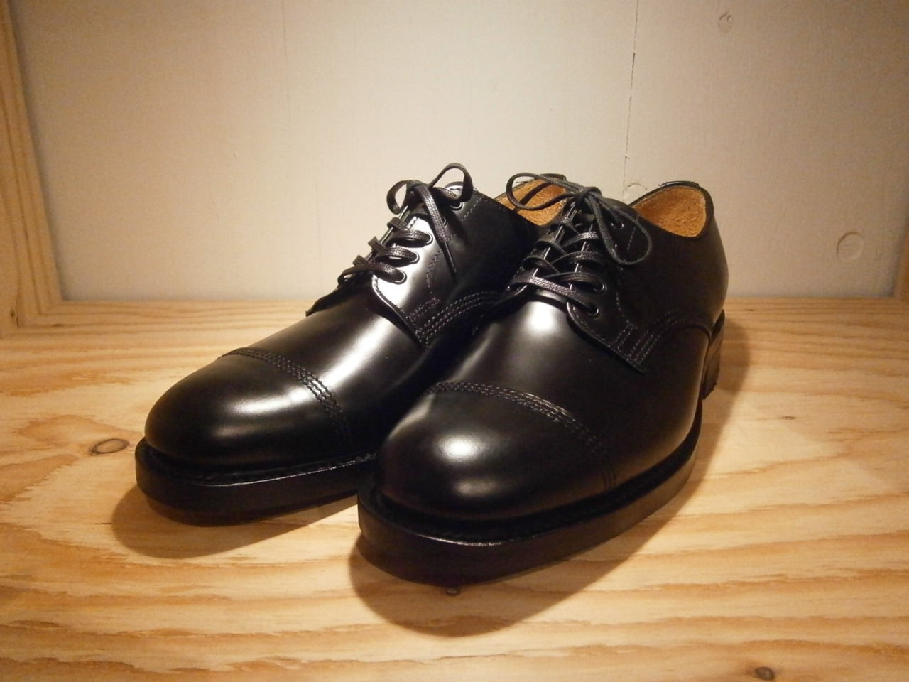 SANDERS MILITARY DERBY SHOES | Dress shoes men, Derby shoes, Oxford shoes